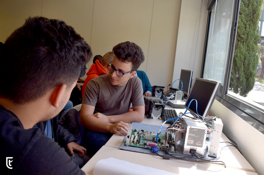 Alumnos de Secundaria conocen los Ciclos de Fp - FP + Professional ...